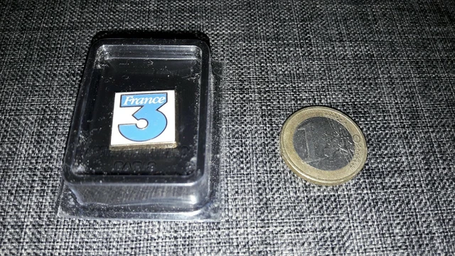 PIN'S FRANCE 3 (Arthus Bertrand) J710 - MEDIA TELEVISION EUR 3,00 ...