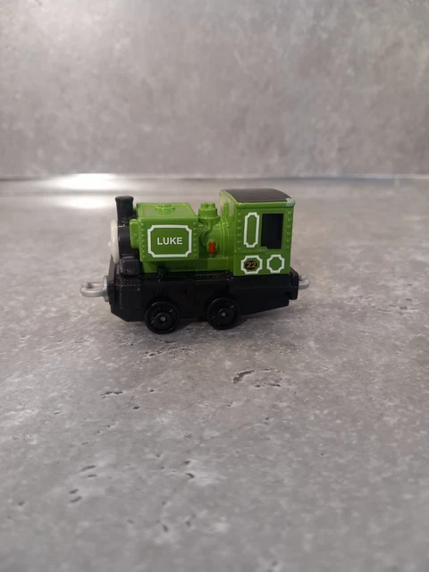 THOMAS THE TANK Engine & Friends TAKE N PLAY ALONG LUKE TRAIN £6.95 ...