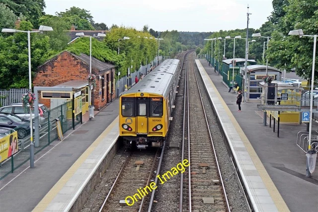 PHOTO 6X4 TO Southport, Freshfield Railway Station Formby Merseyrail ...