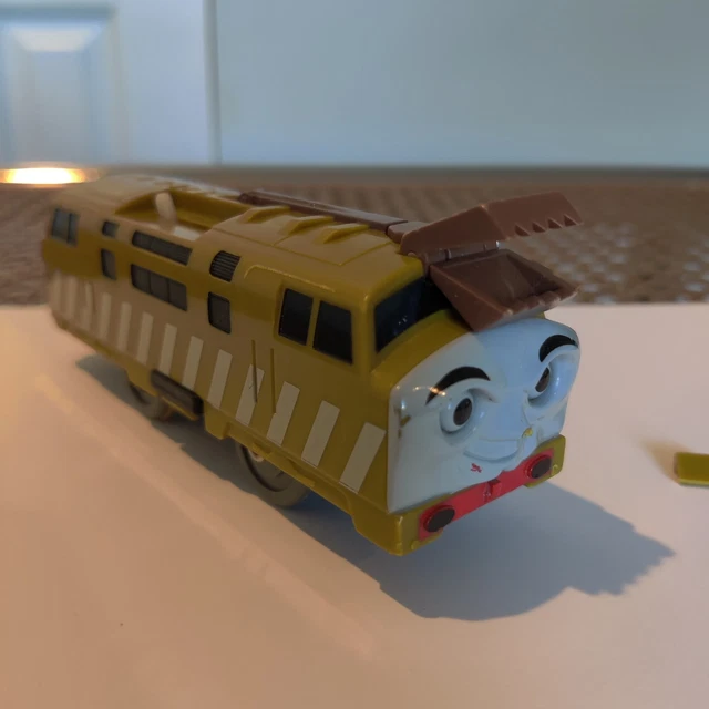 DIESEL #10 TRAIN ENGINE Thomas Friends Trackmaster Motorized 2004 TOMY ...