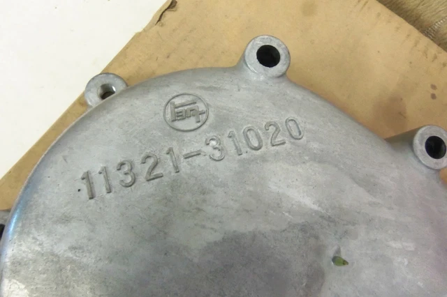 NOS GENUINE TOYOTA トヨタ Timing Gear Cover 12R Corona Hilux # 11321-31020 ...