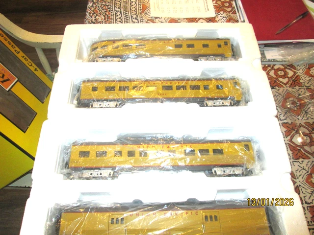 RAIL KING By Mth O Gauge 3 Rail -4 Car Passenger Set-Union Pacific ...