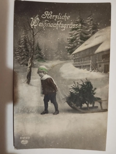 AK HERZLICHE WEIHNACHTSGRÜSSE, Kind im Schnee mit Schlitten voller Tanne, alt EUR 3,00 - PicClick DE
