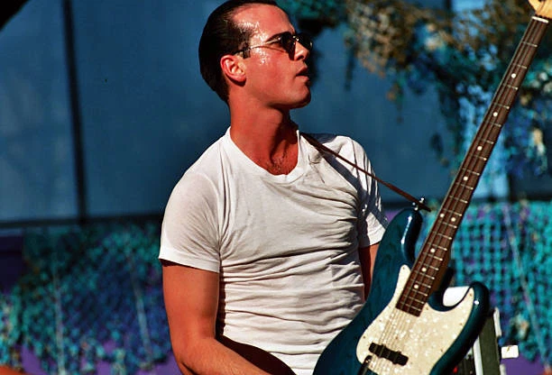 ROBERT DELEO OF Stone Temple Pilots at KROQ Weenie Roast at Ir - 1993 ...