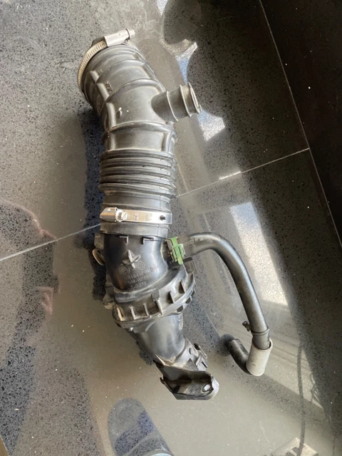 NISSAN QASHQAI J11 1.6 Dci Air Intake Pipe 165761844R £13.20 - PicClick UK