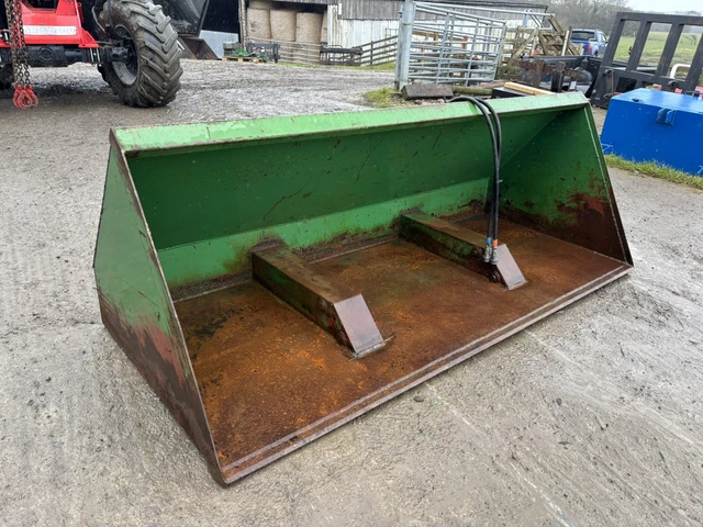 HYDRAULIC TOE TIP / Tipping Bucket 8Ft 4 Inch On Euro Brackets Tractor ...
