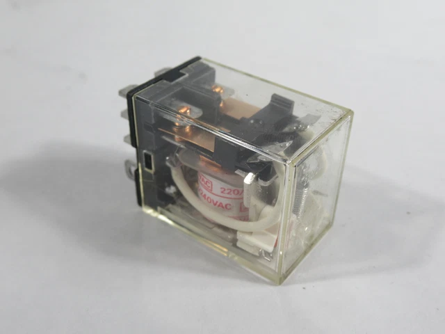 OMRON LY2N-220/240AC PLUG In Relay 220/240VAC Coil 10A 8-Pin USED $20. ...