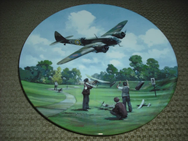 ROYAL DOULTON RAF Aircraft Plate - Heroes Of The Sky Blenheim Above The ...