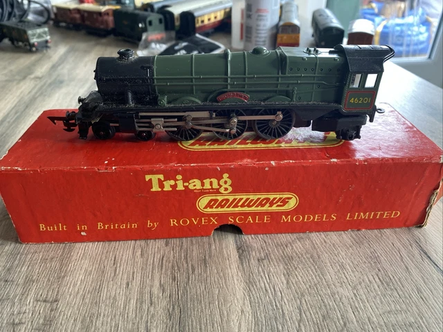 TRI-ANG R53 PRINCESS Royal Class 4-6-2 Princess Elizabeth 46201 ...