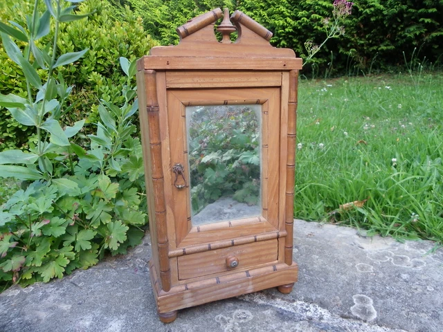 ARMOIRE ANCIENNE EN Bois Pour Poupée - Avec Miroir Et Tiroir - Modèle Bambou EUR 40,00 - PicClick DE
