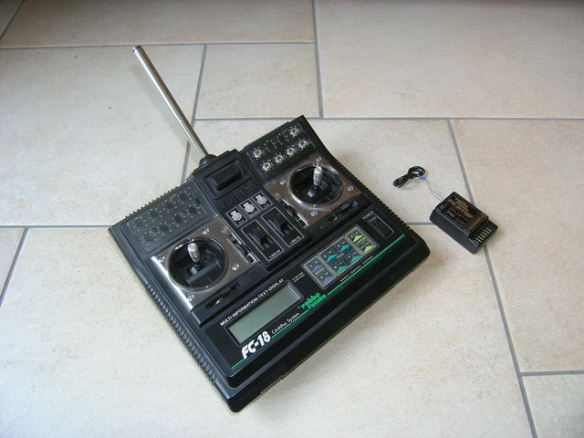 ROBBE FUTABA FC-18 CAMPac System 40MhZ FM Pultsender Empfänger Set EUR ...