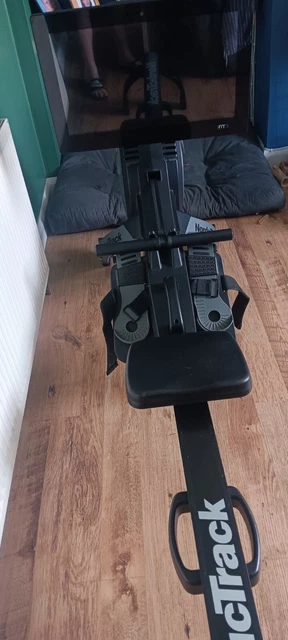 NORDIC TRACK RW900 Interactive Rower Rowing Machine perfect condition £ ...