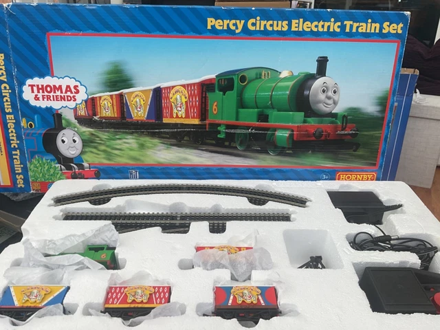 HORNBY OO GAUGE Thomas & Friends. Percy Circus 🤡 Electric Train Set Job ...