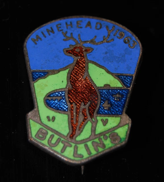 ORIGINAL VINTAGE BUTLINS Minehead 1963 Enamelled Stag Pin Badge Good ...