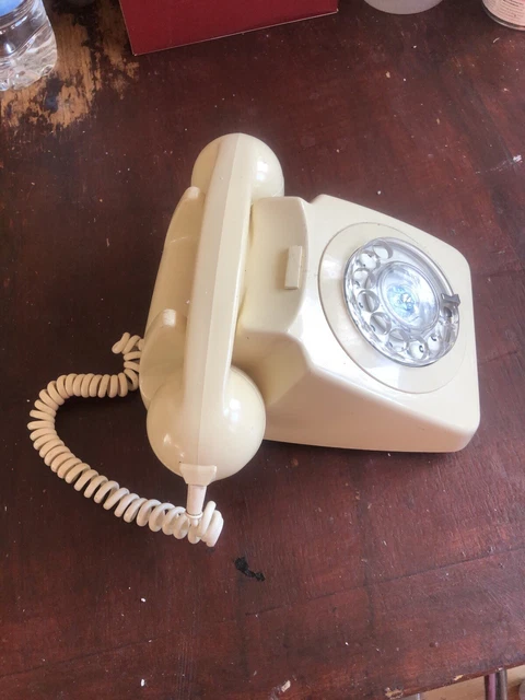 VINTAGE BT IVORY Rotary Dial Telephone 8746G DFM 83/2. In Good ...