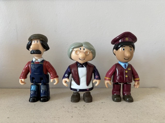 POSTMAN PAT FIGURES X 3, 2000’s £5.40 - PicClick UK