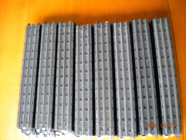 TRIX TWIN RAILWAY Bakelite Track - 24 straight Rails - see descripton £ ...