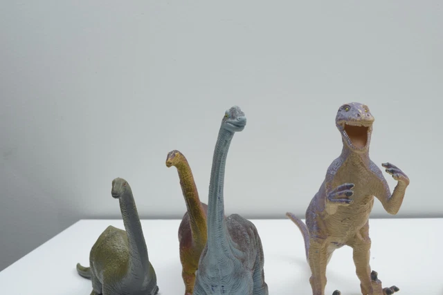 VINTAGE DINOSAUR LOT Toy Brachiosaurus Velociraptor Halosaurus ...