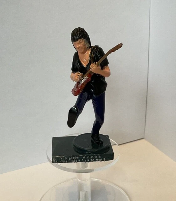 GARY MOORE RESIN figure. Scale 1/24 height 7.7cm Hand painted £17.35 ...