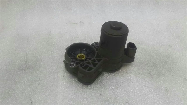 MERCEDES C43 AMG W205 Park Brake Motor A0009061203 STELLMOTOR ...