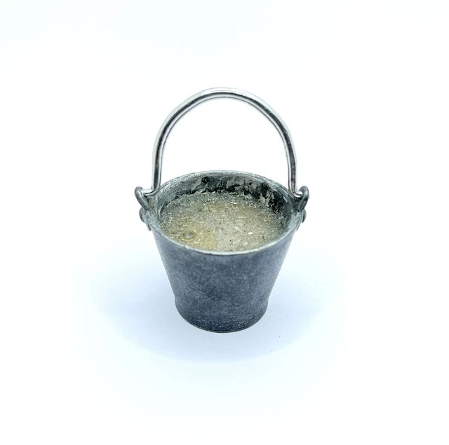 12TH SCALE DOLLS House Iron bucket with Soapy Water 1”H KS030B £11.10 ...