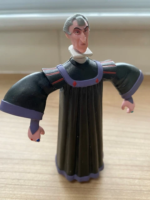 DISNEY HUNCHBACK OF Notre Dame FROLLO Figure Rare £9.99 - PicClick UK