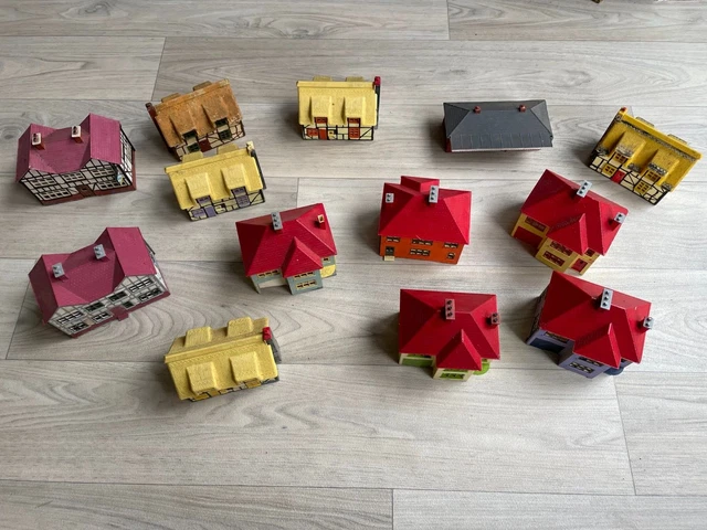 AIRFIX HO OO Gauge Thatched Cottage and House Lot of 13 £49.99 ...