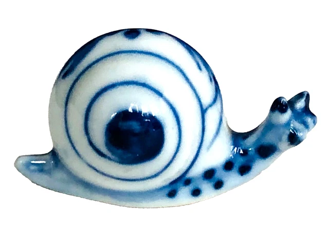 PORCELAIN SNAIL BLUE and White Small Figure Circle Shell Design Mollusk ...