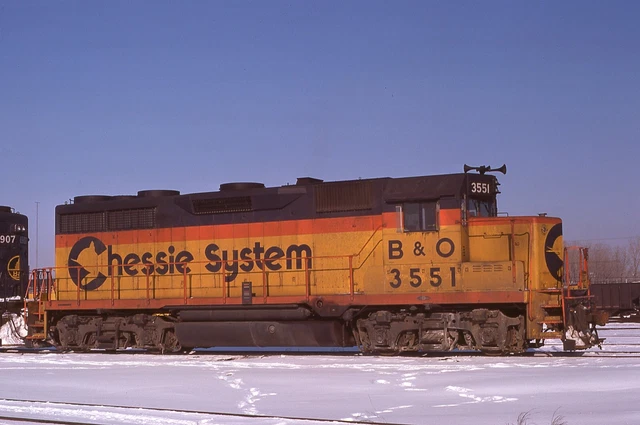 P: ORIGINAL SLIDE B&O Chessie System GP35 #3551 - Riverdale IL 1978 $3. ...