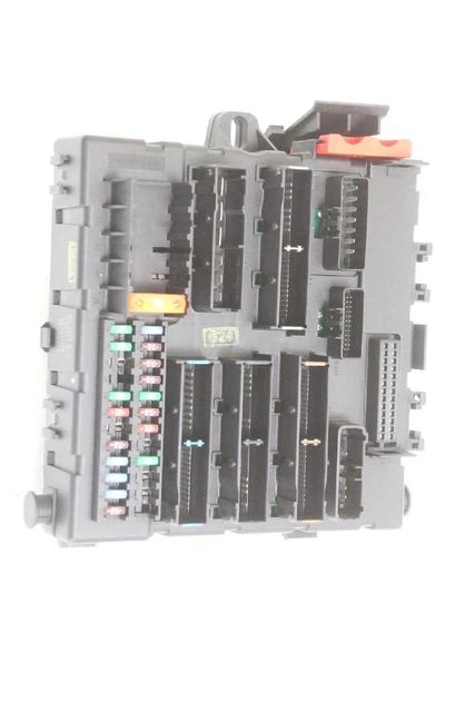 BOITE A FUSIBLE RELAIS COMPARTIMENT MOTEUR Saab 9-3 YS3F 12769679 ...