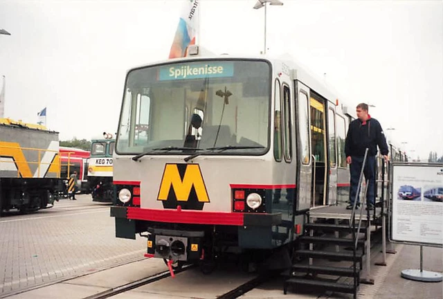 FOTO U-BAHN METRO Rotterdam Adtranz mod. DTW Innotrans 9/2000 ca ...