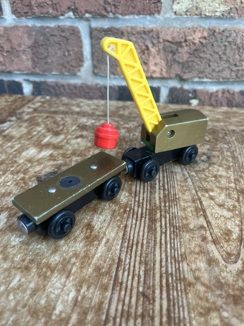 THOMAS TANK ENGINE & Friends Wooden - BREAKDOWN TRAIN CRANE - LEARNING ...