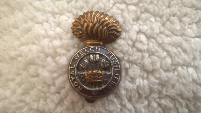 ROYAL WELCH FUSILIERS "RWF" Genuine Cap Badge.. £14.00 - PicClick UK