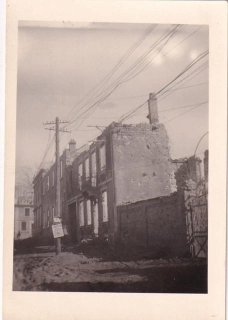 ORIGINAL WWII SNAPSHOT Photo SHELL OF BOMBED GUTS BUILDING BAVARIA ...