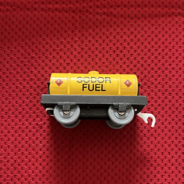 THOMAS AND FRIENDS Trackmaster Train Cargo Sodor Fuel Tanker £7.69 ...