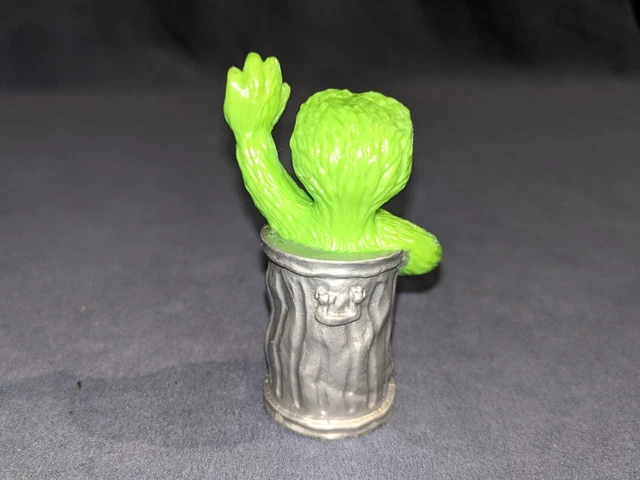 SESAME STREET PVC Toy Muppets Oscar The Grouch Say Hi (PL167) $6.00 ...