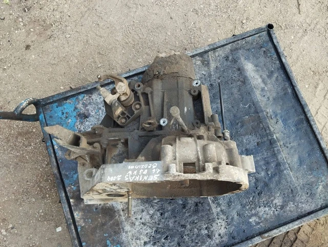 RENAULT SCENIC II - Grand scenic II 2004 Petrol manual 5 speed gearbox ...