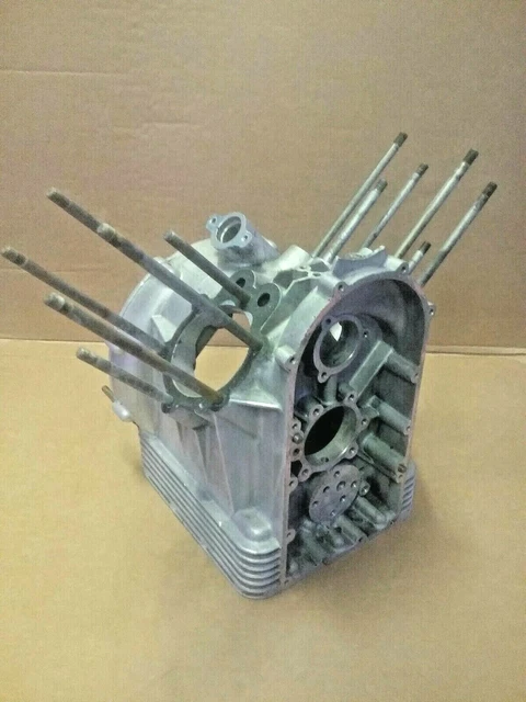 VINTAGE MOTO GUZZI V7 750 Twin Cylinder Engine Crank Case Block 2035 ...
