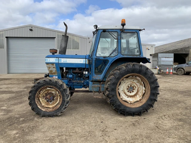 FORD 7710 TRACTOR C/W loader and Bucket + Weights £10,000.00 - PicClick UK