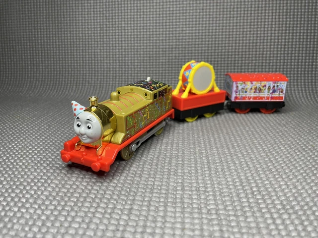 TRACKMASTER REVOLUTION THOMAS The Tank Engine Battery 75th Anniversary ...