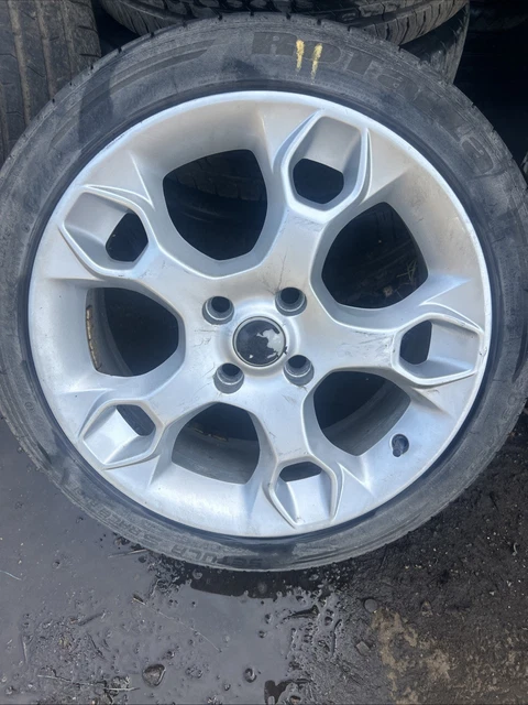 FORD FIESTA MK7 Mk7.5 17” Snowflake Alloy Wheel & Tyre 205/45/17 Free P ...
