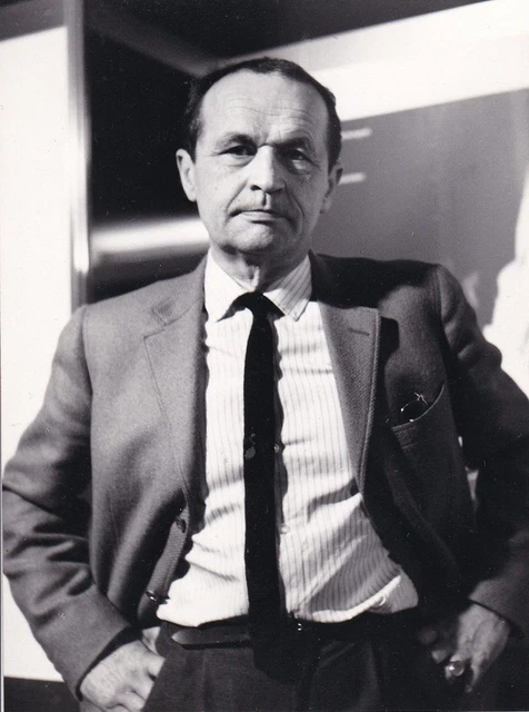 FOTOGRAFIA DE SCHRIFTSTELLERS Ernst Schnabel. Loos , Erica EUR 64,69 ...