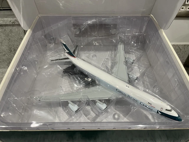 HOGAN WINGS - Boeing 747-8F Aircraft Model - Cathay Pacific Cargo - 1: ...