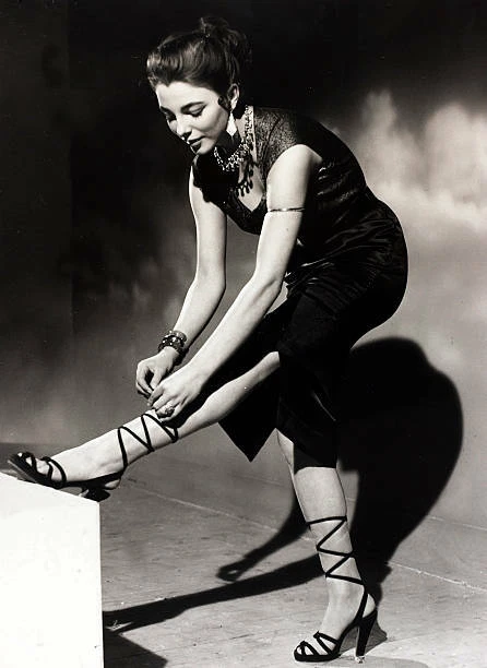 ENGLISH FILM ACTRESS Joan Collins 1959 OLD PHOTO $8.50 - PicClick AU