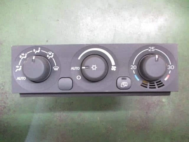 MITSUBISHI FUSO CANTER 2004 A/C Control Panel MK405315 [Used ...