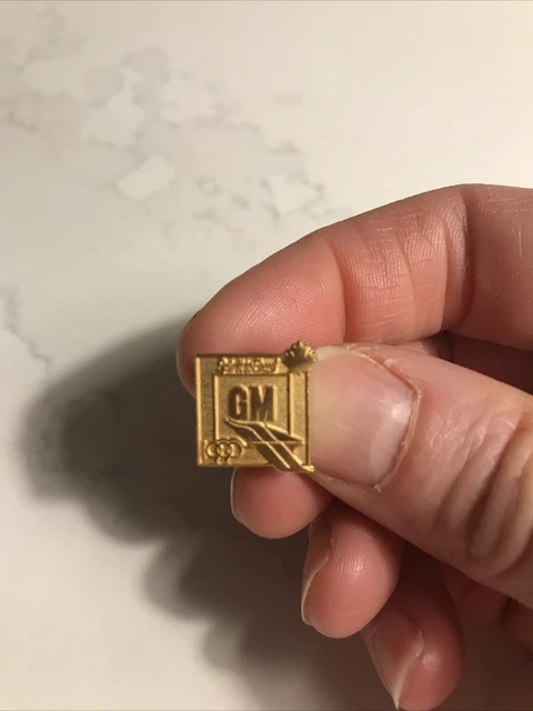 1990 WESTERN CANADA Sunmer Games GM General Motors Sponsor Gold Lapel ...