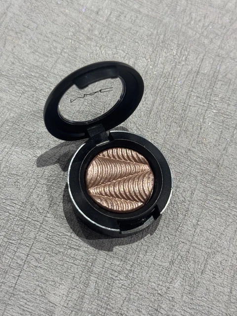 BRAND NEW MAC Extra Dimension Eye Shadow Shade FOOL ME ONCE Gold ...