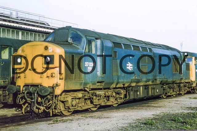 UK DIESEL TRAIN Railway Photograph Of Class 37 37034 Loco. Rm37-96 £2. ...