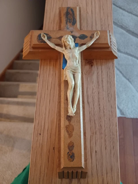 JESUS CHRIST CRUCIFIED On Cross With Hiding Spot 13in Tall 8in Wide £34 ...