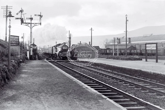 PHOTO BR BRITISH Railways Station Scene - ABERGAVENNY JUNCTION 1 £1.99 ...